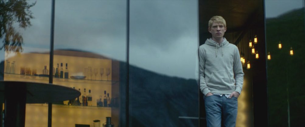 14 Brilliant Stills From Ex Machina (2014) - Our Culture