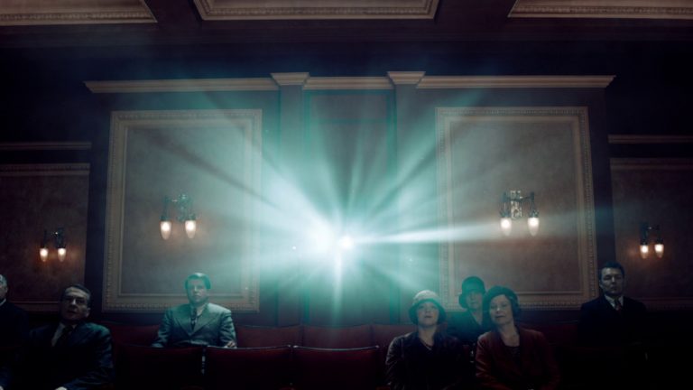 15 Artful Stills From Hugo (2011) - Our Culture