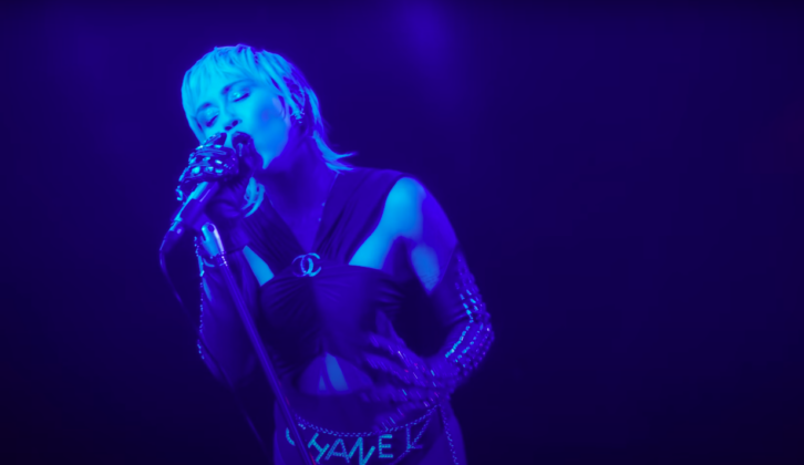 Miley Cyrus Shares Self-Directed Video for New Song 'Midnight Sky ...