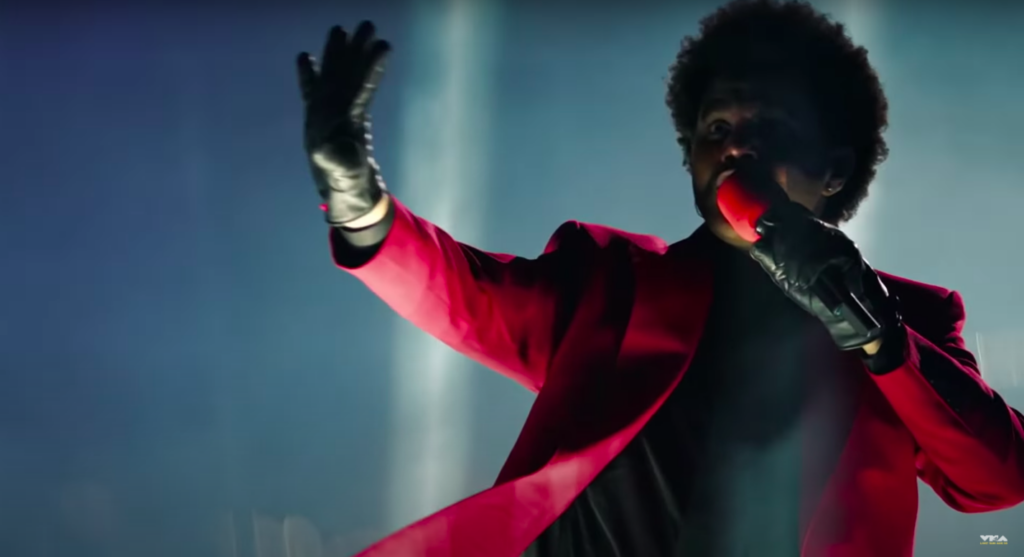 Watch the Weeknd's Rooftop Performance of 'Blinding Lights' at the MTV ...