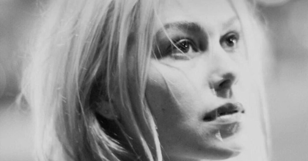 Listen to Phoebe Bridgers' Cover of Metallica’s 'Nothing Else Matters' - Our Culture