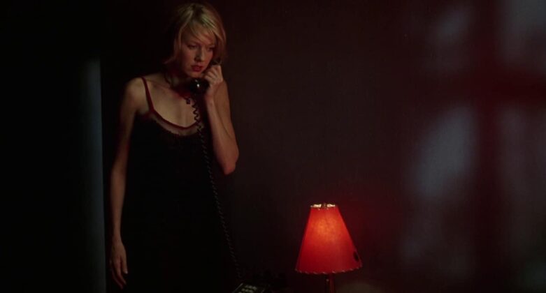 12 Best Stills from David Lynch's Mulholland Drive (2001) - Our Culture