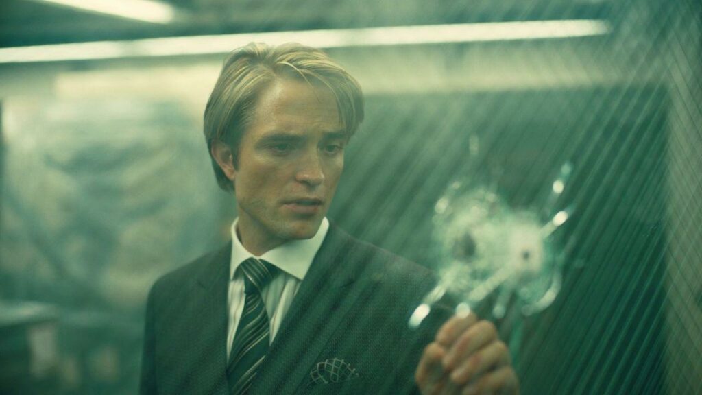 15 Vibrant Stills from Christopher Nolan's Tenet (2020) - Our Culture