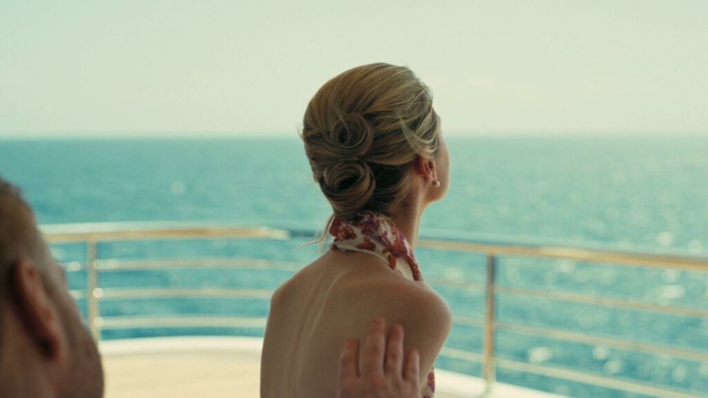 15 Vibrant Stills from Christopher Nolan's Tenet (2020) - Our Culture