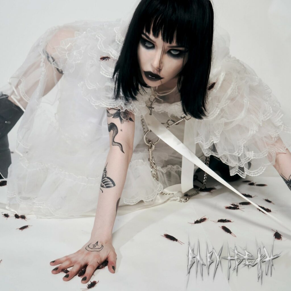 Alice Glass Details Debut Album, Releases New Song 'Baby Teeth' - Our ...