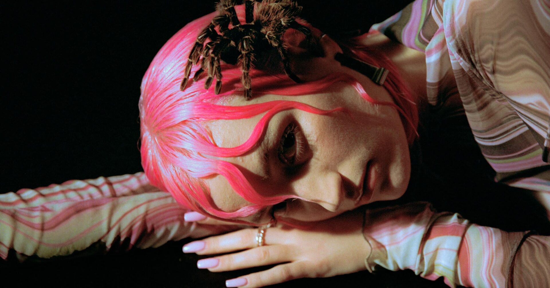 GRAE Announces Debut Album, Unveils Video for New Single 'Room in the ...