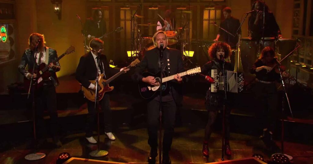 Watch Arcade Fire Perform ‘The Lightning I, II’ and 'Unconditional ...