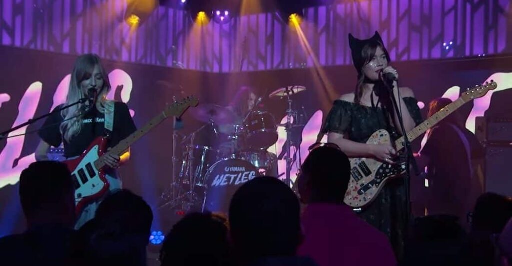 Watch Wet Leg Perform 'Chaise Longue’ on ‘Kimmel’ - Our Culture