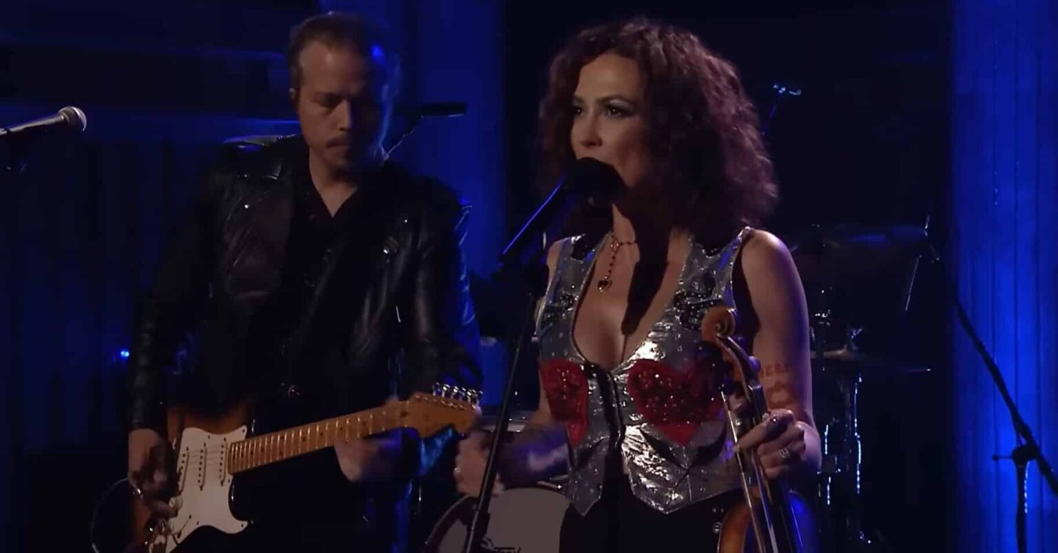 Watch Amanda Shires and Jason Isbell Perform 'Hawk for the Dove' on ...