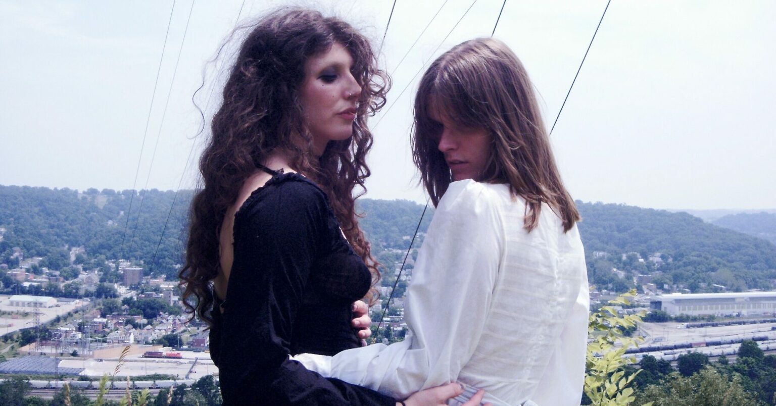 Vyva Melinkolya Enlists Ethel Cain for New Song '222' - Our Culture