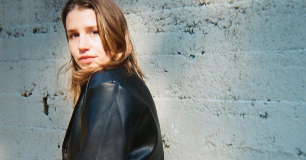 Emily Yacina Shares New Single 'Trick of the Light' - Our Culture