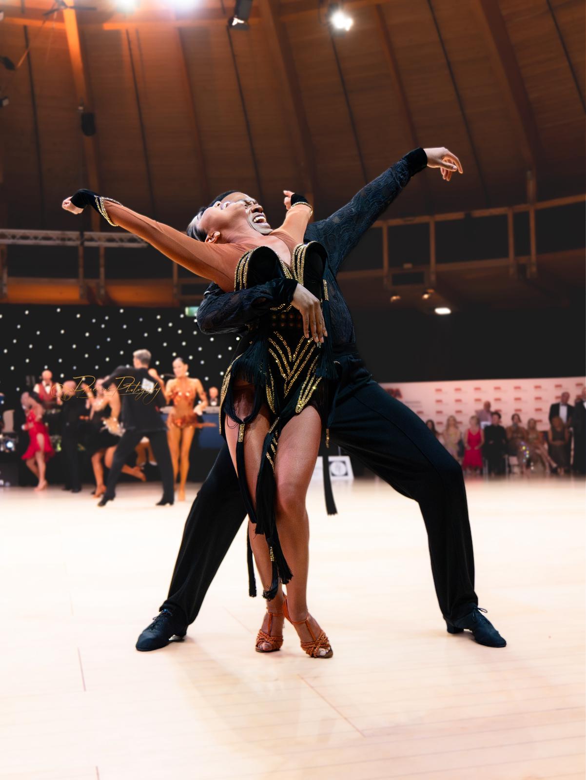 Critique: Lin Guo & Oskar Odiakosa – Latin Dance Performance ...